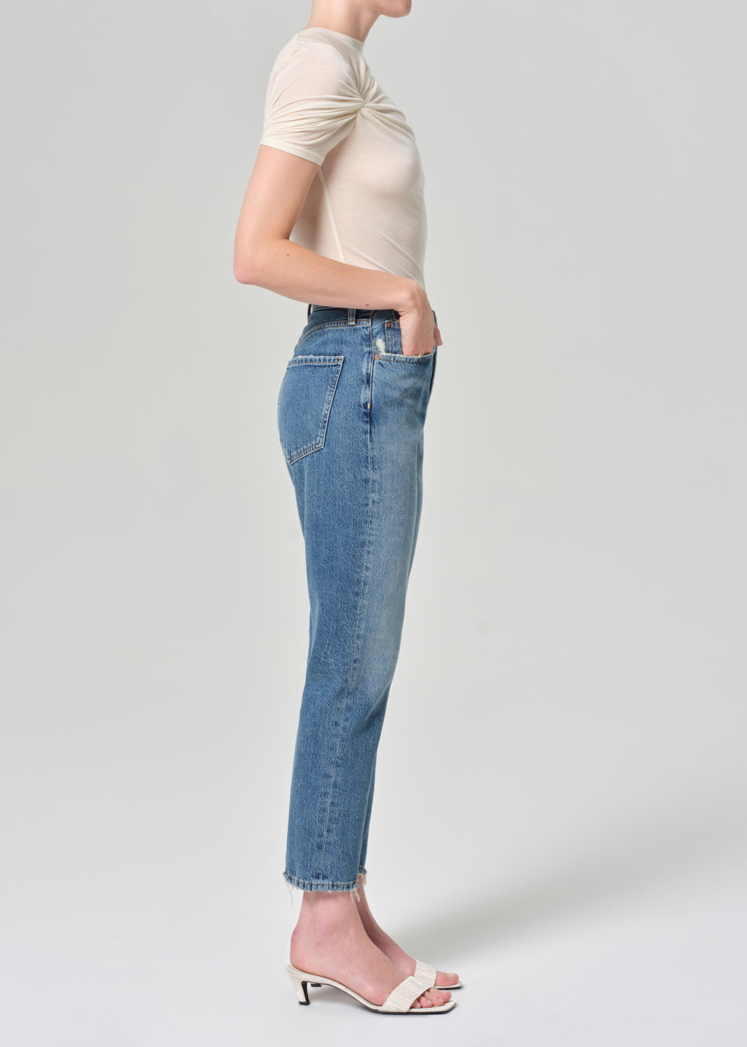 Riley High Rise Straight Crop in Frequency – AGOLDE