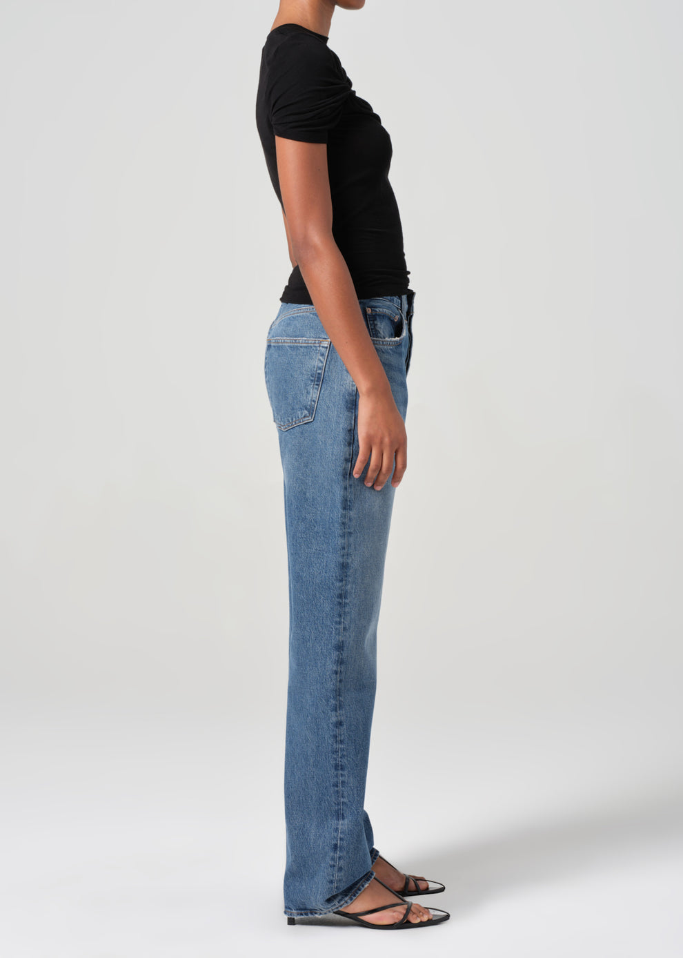 Kelly Jean in Essence – AGOLDE