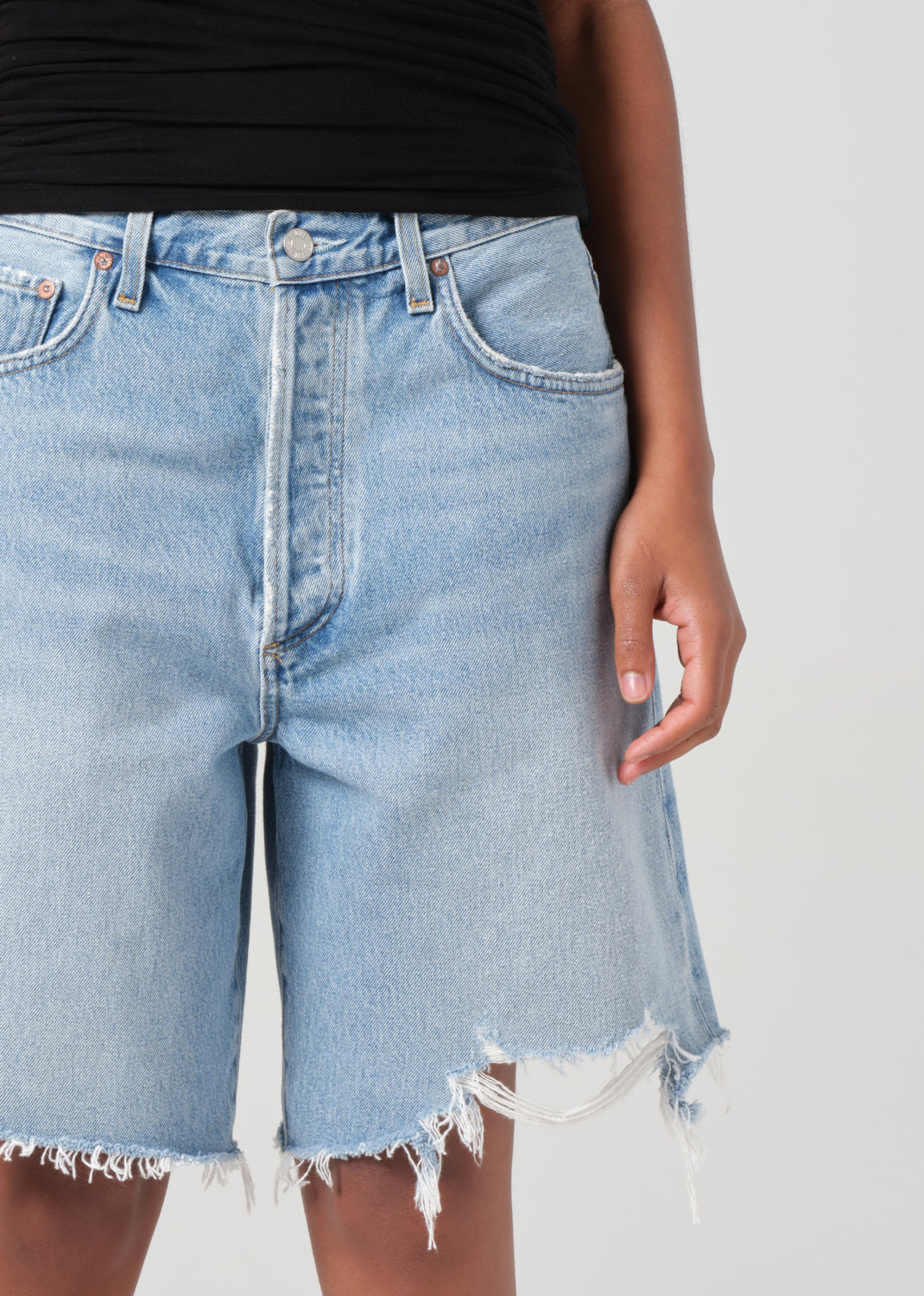 Indra Short in Force – AGOLDE